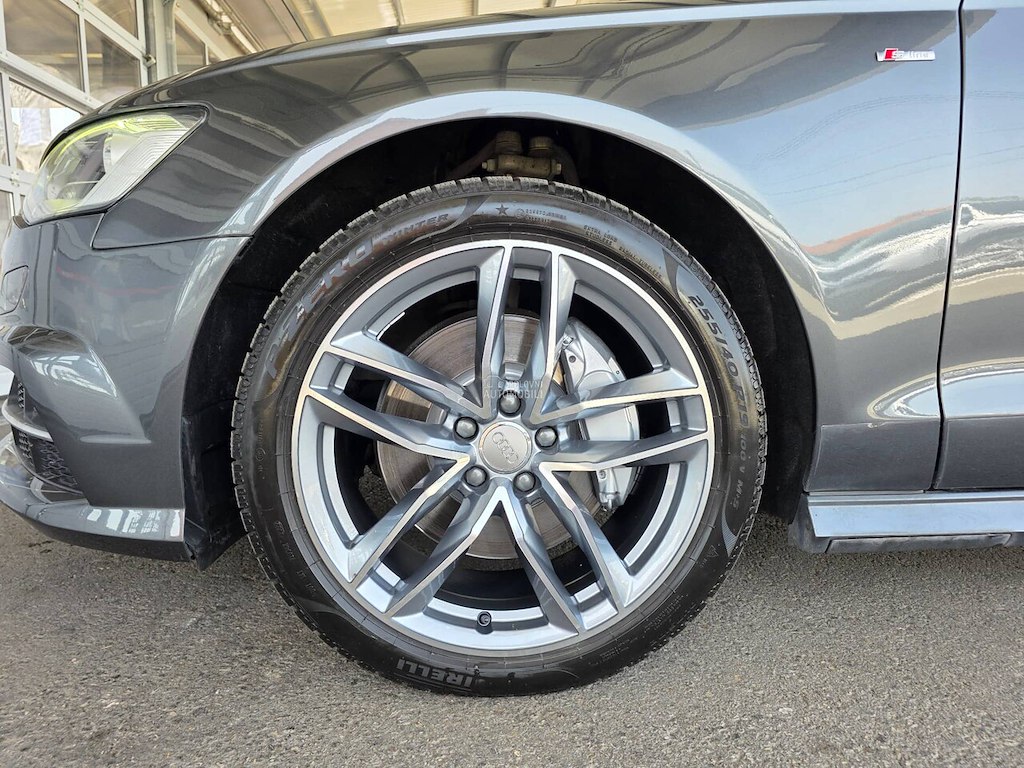 Audi A6 3.0TDI QUATTRO/SLINE