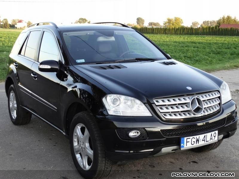 Mercedes ML 320 Kompletan Auto U Delovima