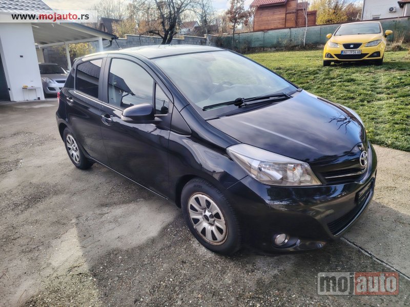 Toyota Yaris 1.33VVT-i Stella