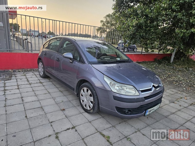 Citroen C4 stranac