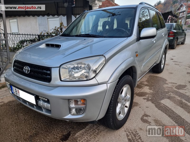 Toyota RAV4 4x4 RESTAJLING NOVA