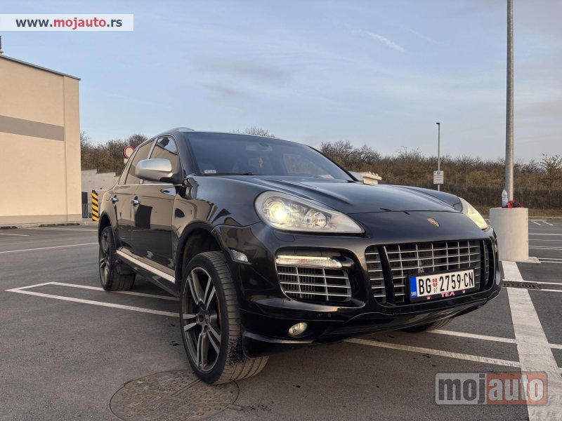 Porsche Cayenne Turbo 4.8 v8