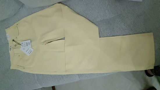 Pantalone sirokih nogavica sa etik. S