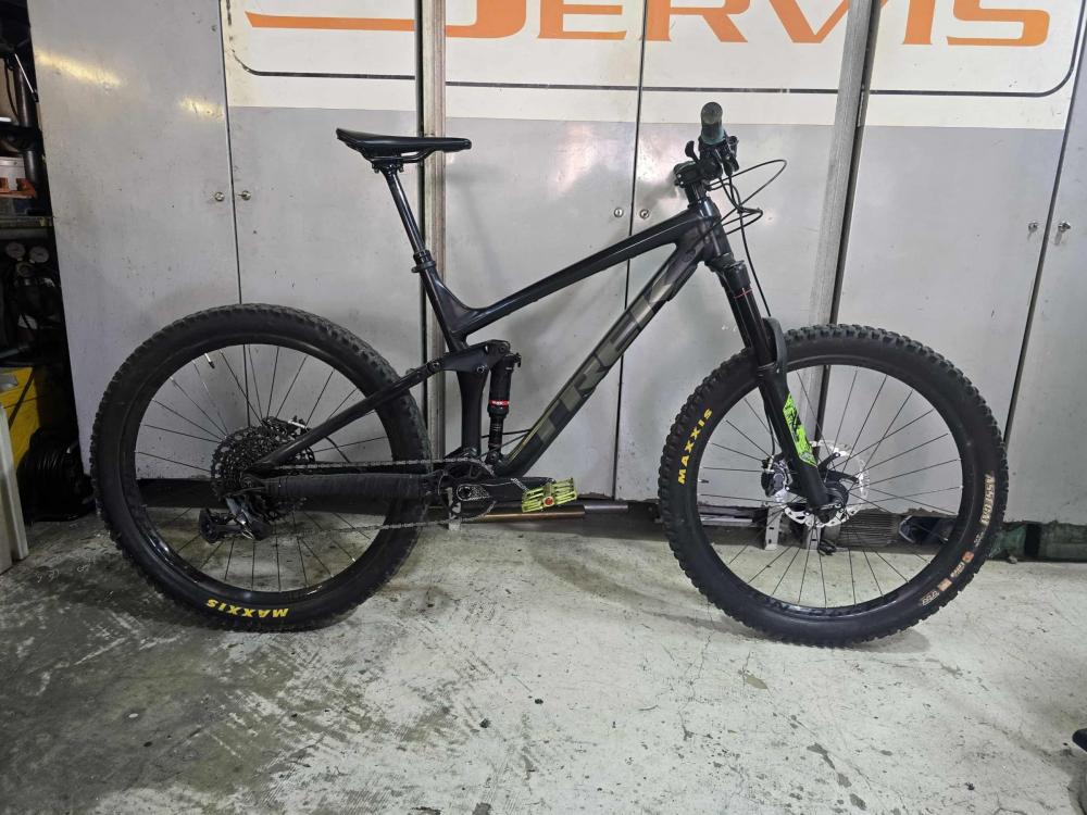 Trek Remedy 8