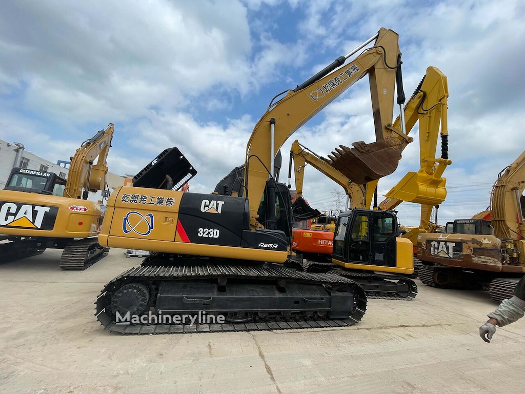 Caterpillar 323DLN bager guseničar