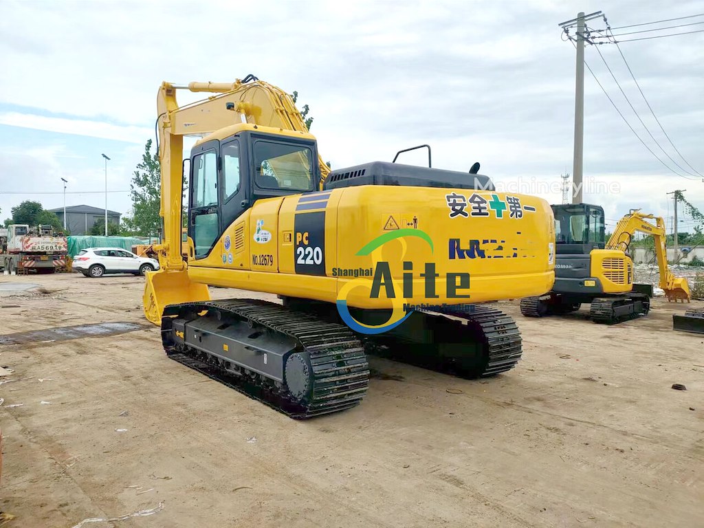 Komatsu PC220-7 bager guseničar