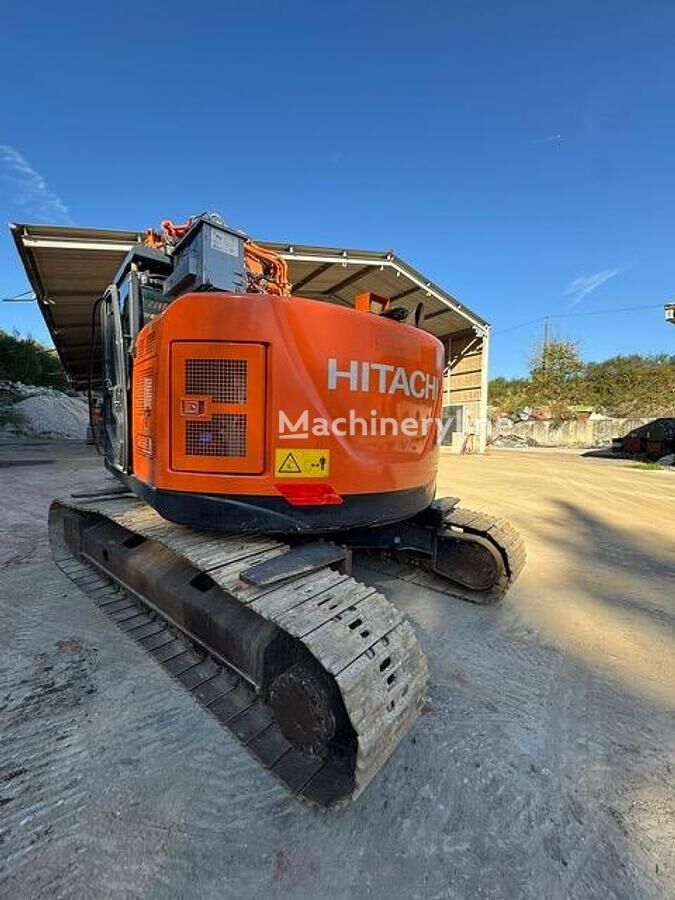 Hitachi ZX225USLC-6 bager guseničar