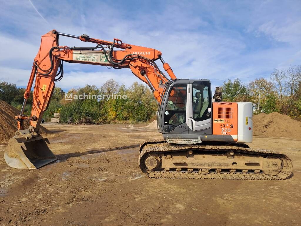 Hitachi ZX225USLC-3 bager guseničar