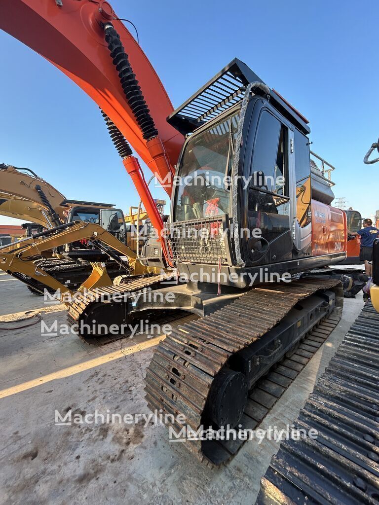Hitachi Zaxis 240 bager guseničar