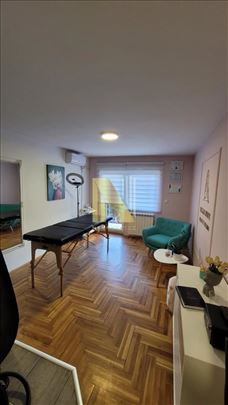 Prazna garsonjera na Grbavici