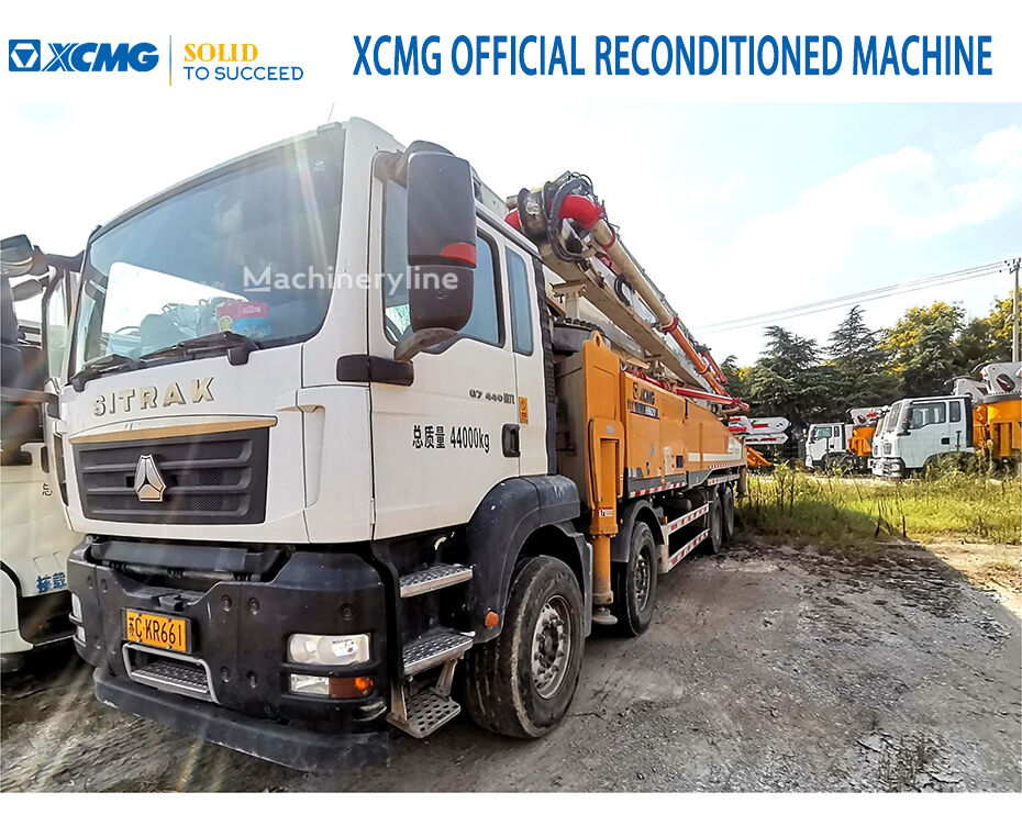 XCMG HB58V na šasiji Sitrak pumpa za beton