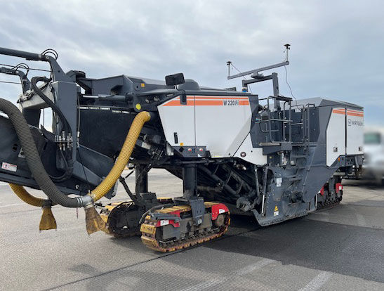 Wirtgen W 220 Fi glodalica za asfalt