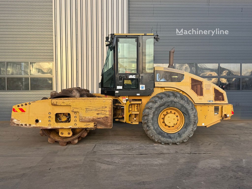 Caterpillar CP76 (19t) kompaktor s jednim valjkom
