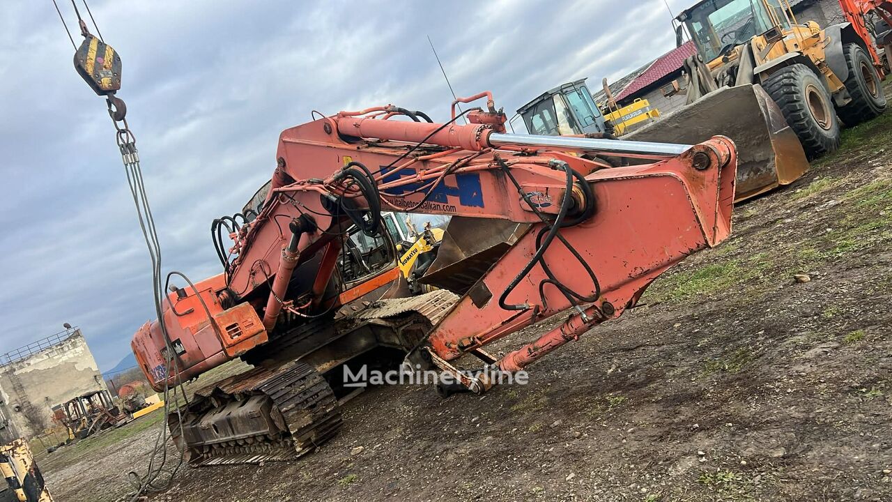 Fiat-Hitachi EX235 kabina