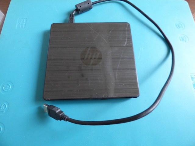 HP  GP70N   - eksterni USB DVD-RW