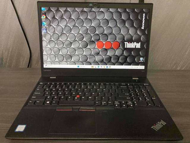 Lenovo ThinkPad T570 i5/16GB/SSD/Full HD