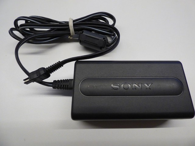 SONY AC-LS1A - strujni adapter-punjač 4.2V 1.5A