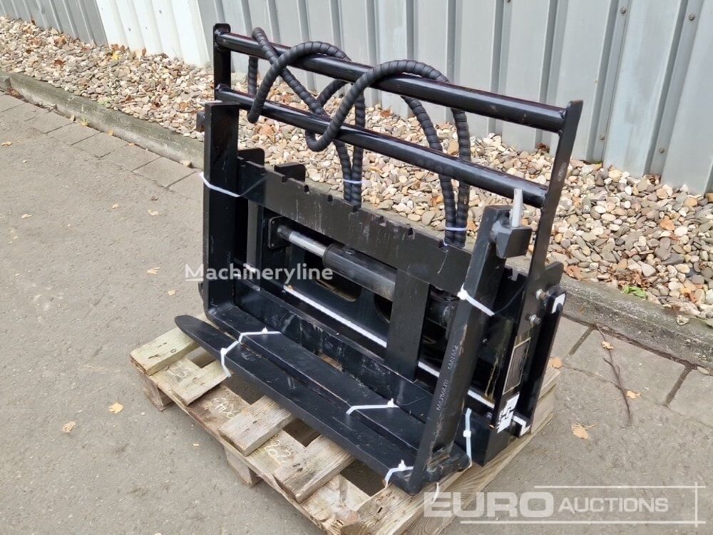 Prodaje se Side Shift Forks to suit Mini Skidsteer Loader kašiku za prednje utovarivač na aukciji