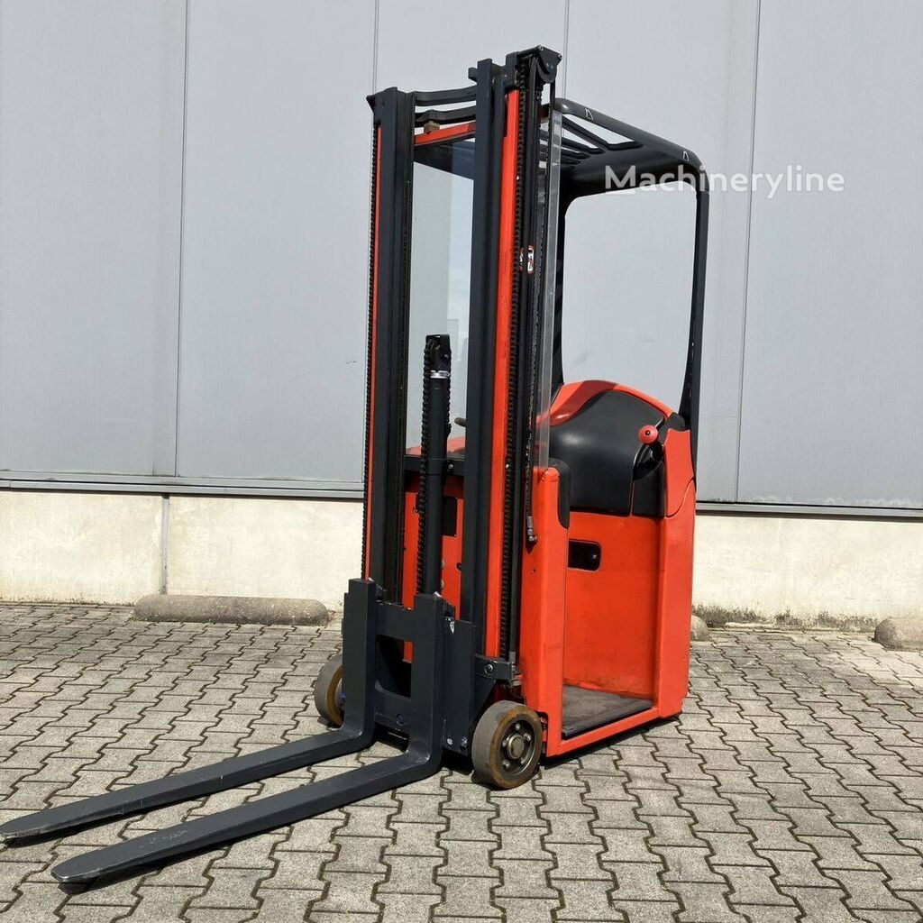 Linde E10 (334) regalni viljuškar