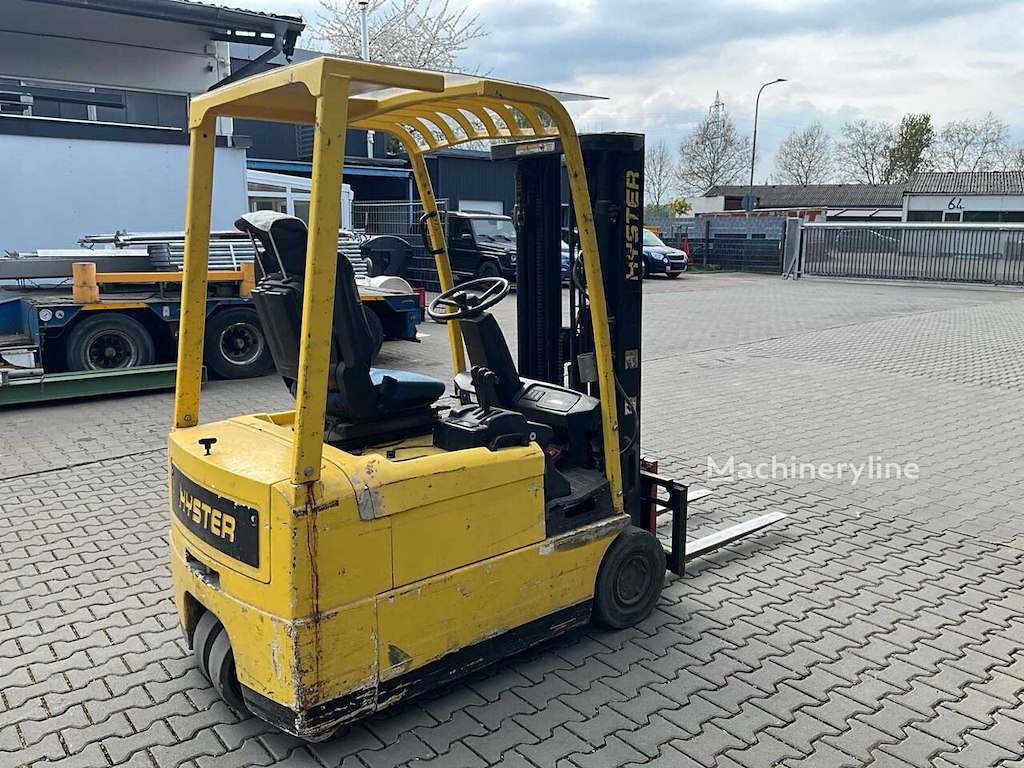 Prodaje se Hyster J1. 60XMT viljuškar na tri točka na aukciji