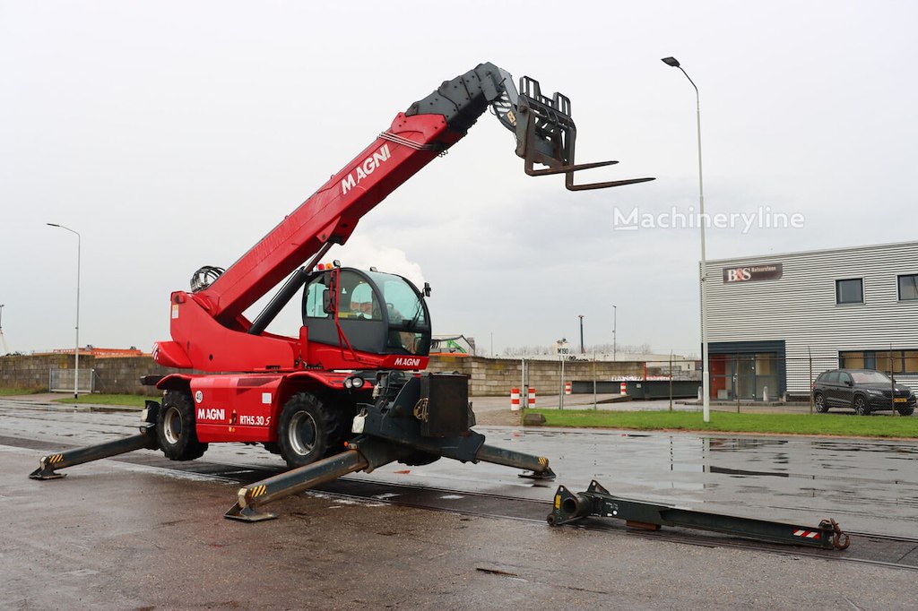 Magni RTH5.30S rotacioni teleskopski utovarivač