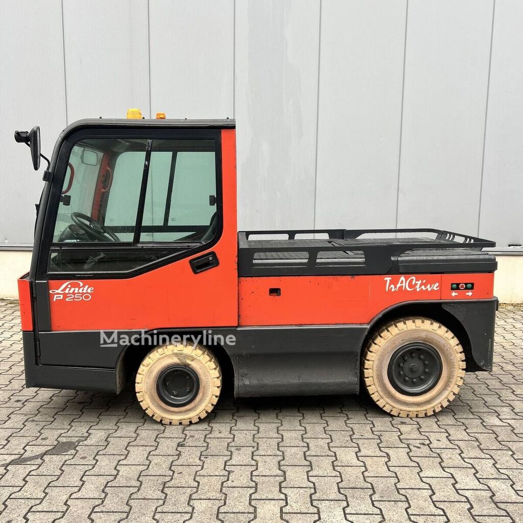 Linde P250 LWB (127) električni tegljač