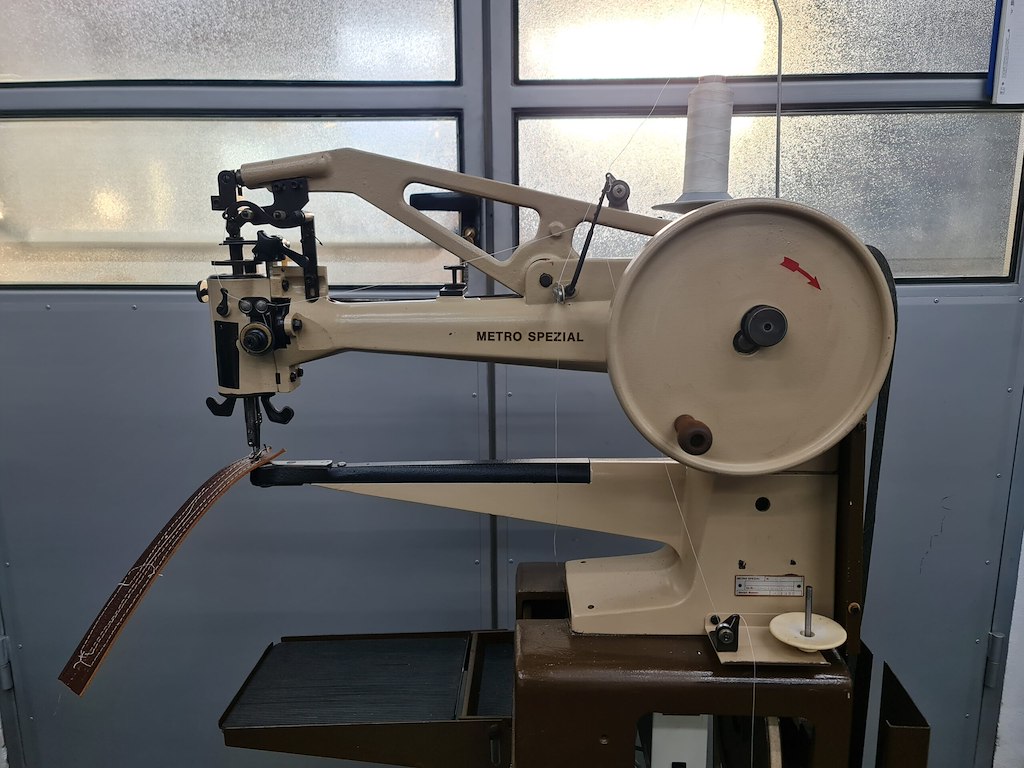 Metro Special 9346 // Cilindrična mašina za popravku obuće.