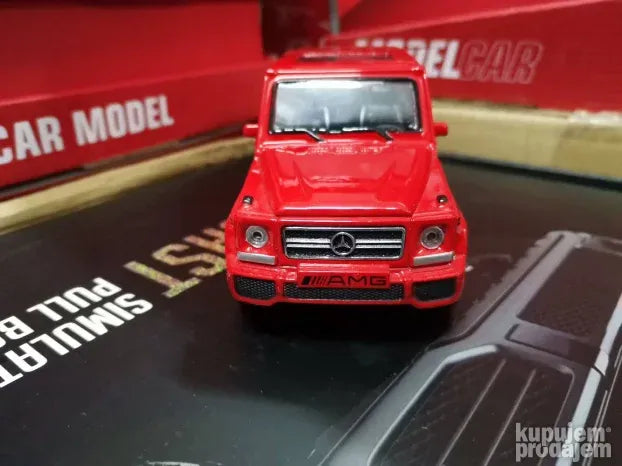 Crvena G65 Mercedes Benz DieCast 1 /32