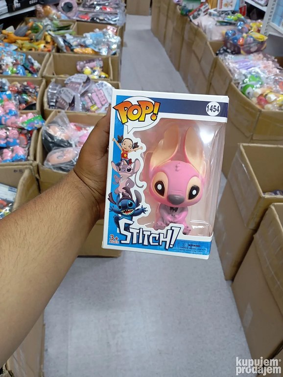 Funko pop Stitch Angle koja sedi