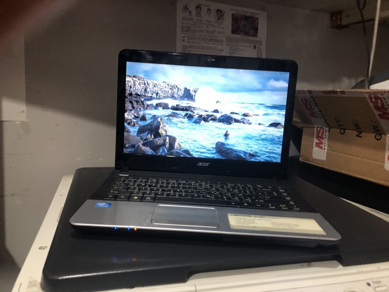 Acer Aspire E1-431