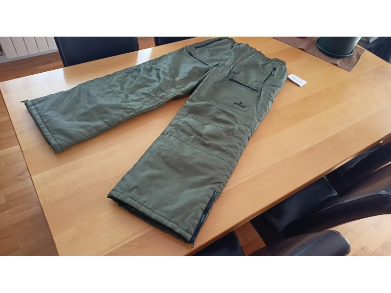 nove savršene ski pantalone