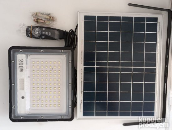 Led reflektor 200W sa solarnim panelom solarni panel