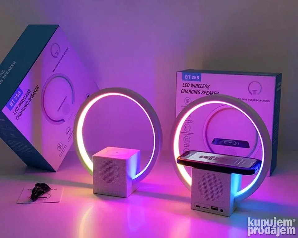 Rgb lampa bluethoot zvucnik i punjac