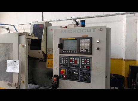 Vertikalni obradni centar Microcut fanuc series Oİ-MC