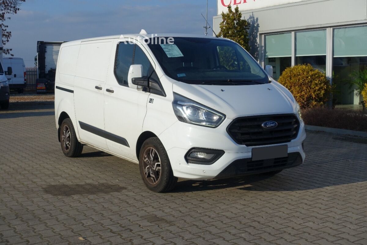 Ford Transit Custom minibus furgon