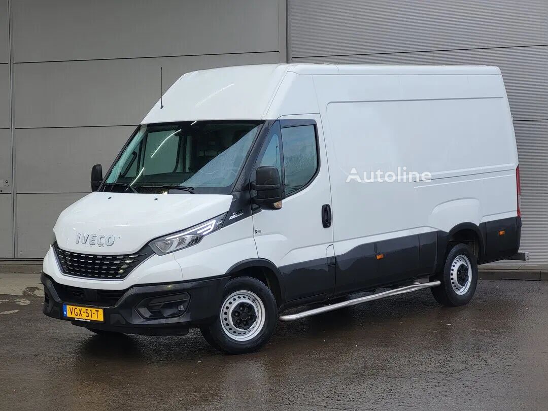Prodaje se IVECO Daily 35S14 minibus furgon na aukciji