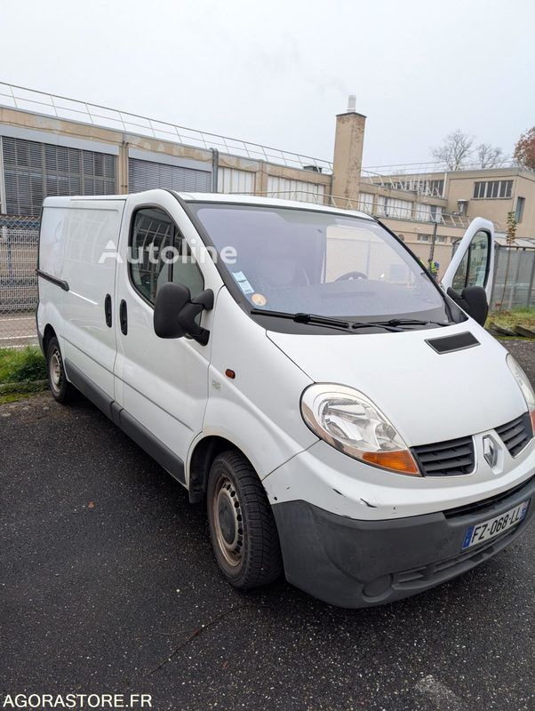 Prodaje se Renault TRAFIC minibus furgon na aukciji