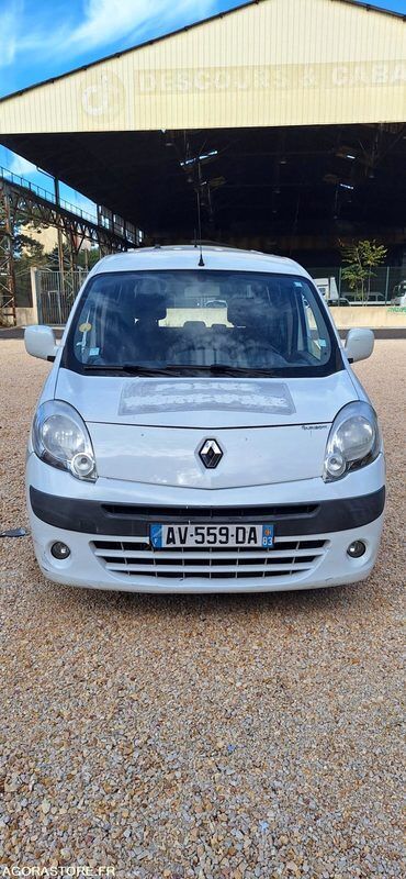 Prodaje se Renault KANGOO laki furgon na aukciji