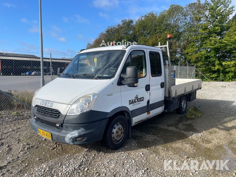 Prodaje se IVECO Daily 35S minibus furgon na aukciji