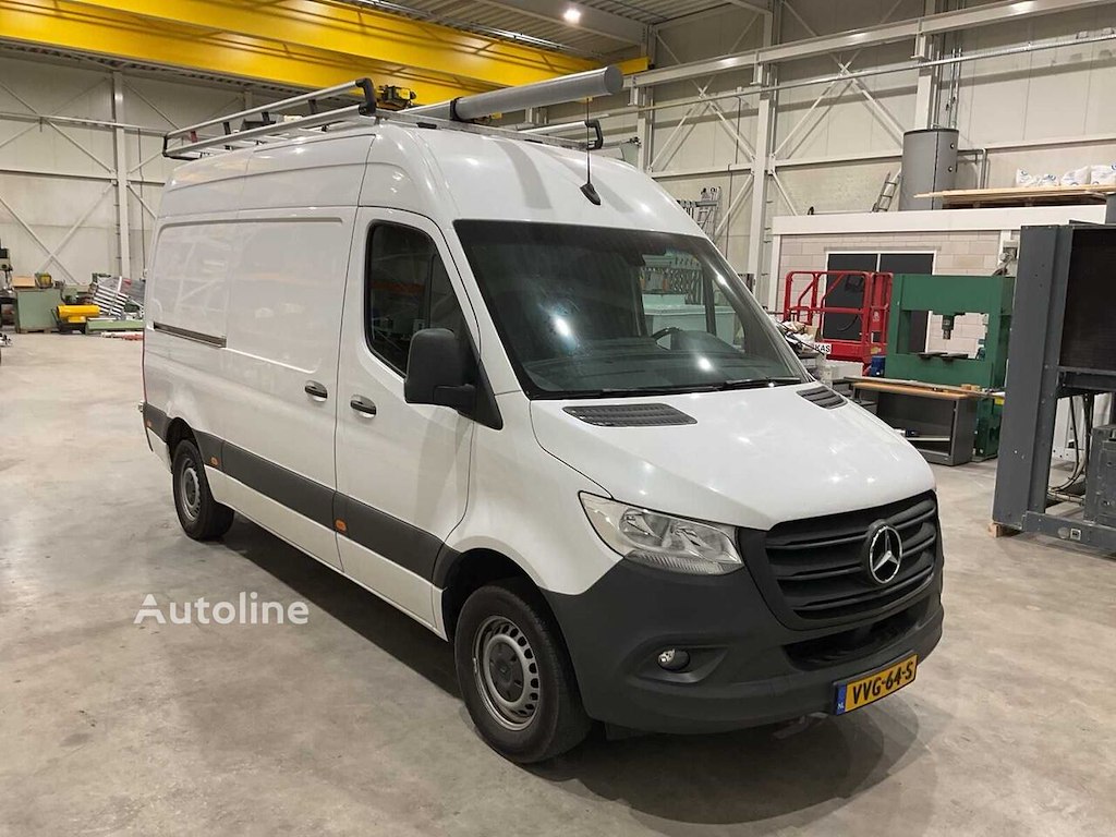 Prodaje se Mercedes-Benz Sprinter minibus furgon na aukciji