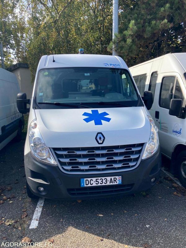 Prodaje se Renault MASTER minibus hladnjača na aukciji