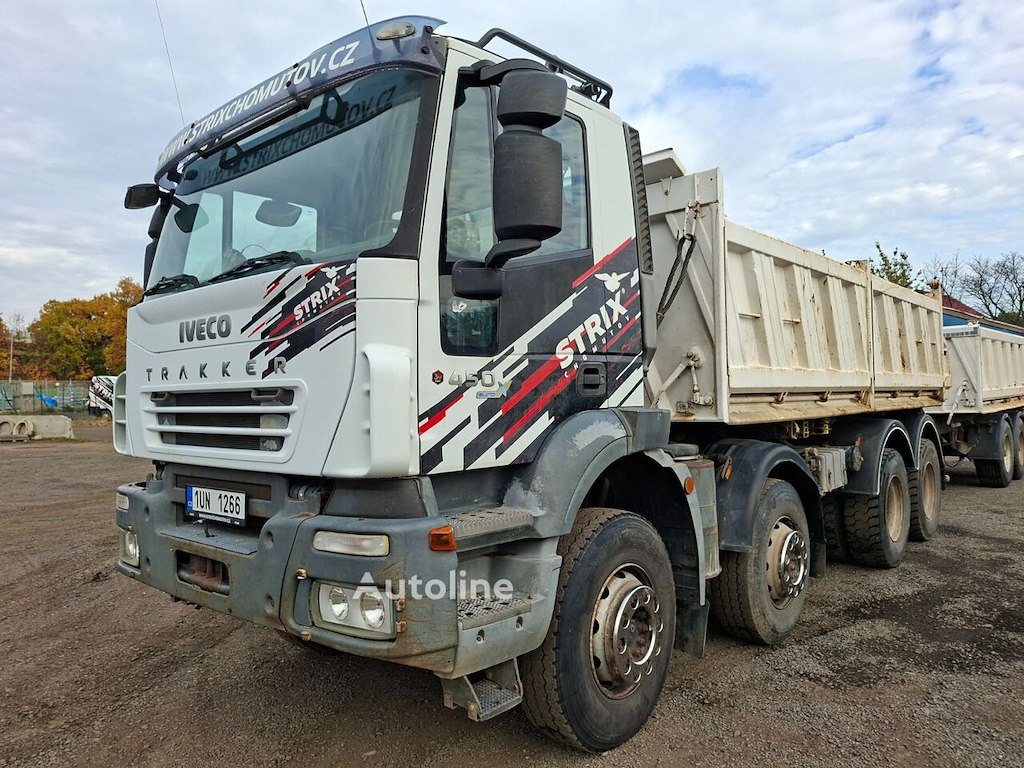 Prodaje se IVECO TRAKKER 450 8X4 kiper na aukciji