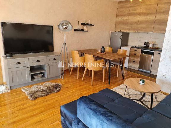 Na prodaju lux apartman - Kopaonik, predivan pogled!