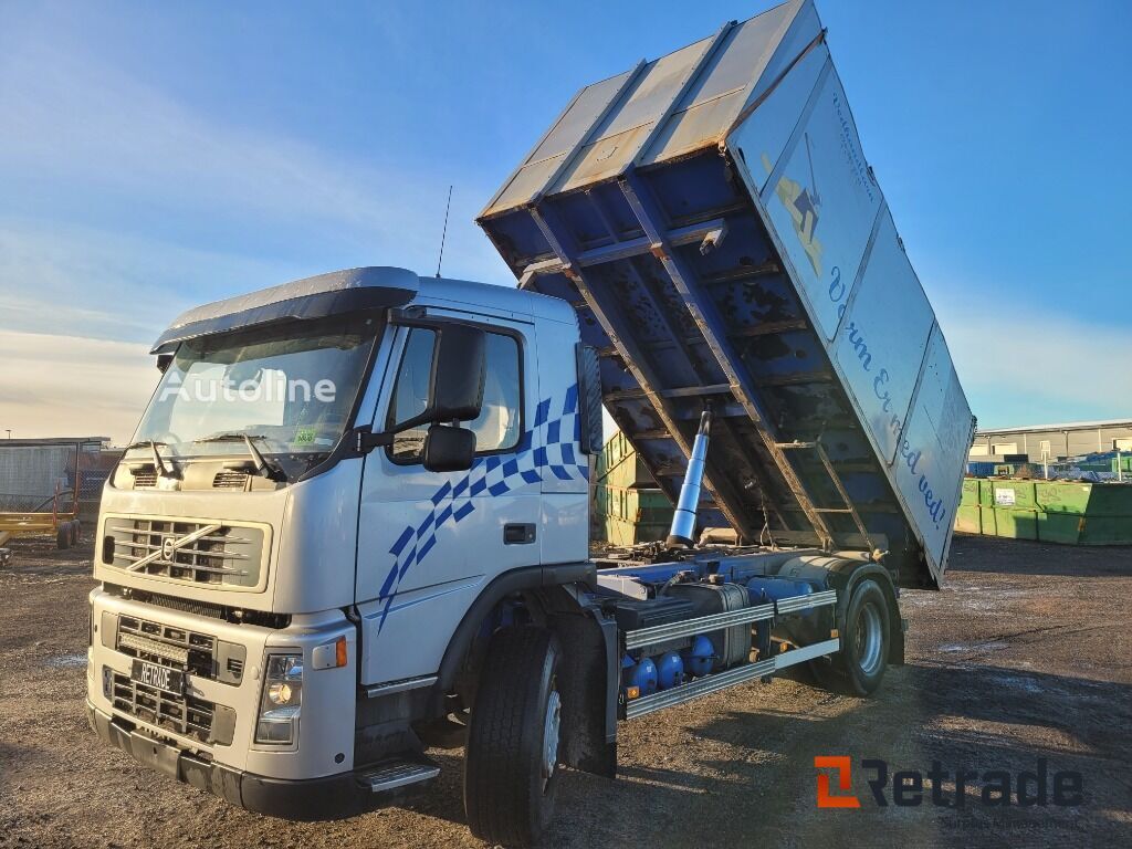 Prodaje se Volvo FM12 kiper na aukciji
