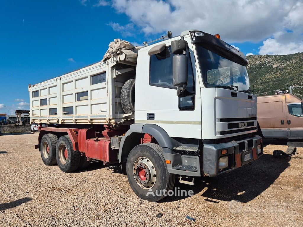 IVECO Trakker 380 kiper