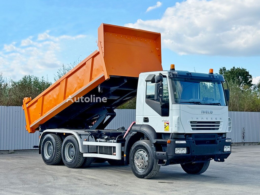 IVECO TRAKKER 380 kiper