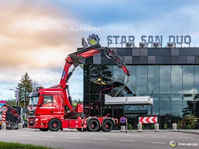 MAN TGX 28.500 6x2 HMF 5020K-RC Fly Jib Crane kamion s ravnom platformom