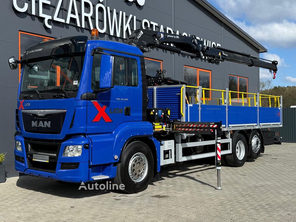 MAN TGS TGX 26.360 / E6 / 143tys km !!! skrzynia + żuraw HMF / manua kamion s ravnom platformom