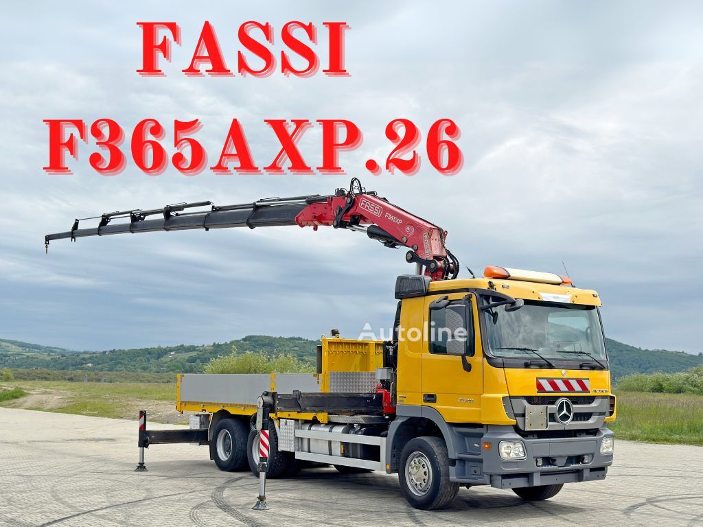 Mercedes-Benz ACTROS 2646 * FASSI F365AXP.26 + FUNK * 6x4 kamion s ravnom platformom