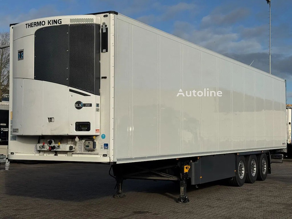 Schmitz Cargobull Thermo King SLXi 300 only 3748 hours / Disc Brakes poluprikolica hladnjača